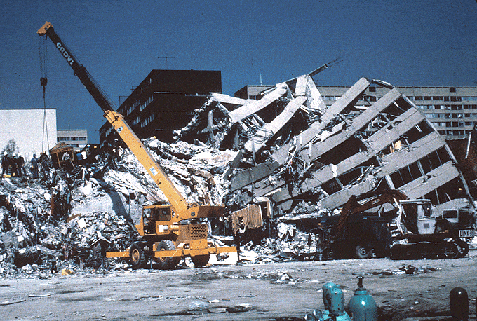 The world’s biggest building collapses | FLUX MAGAZINE
